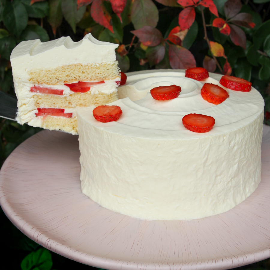 Strawberry Cream Cake – Jocelyn's Provisions